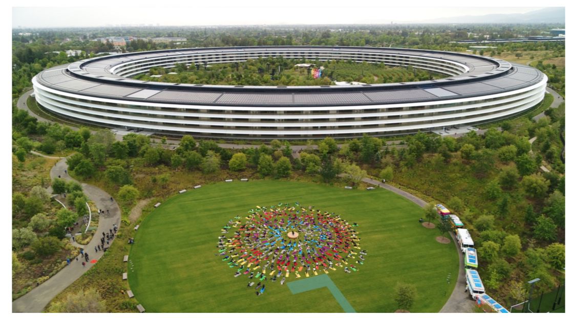 Apple Park : le récap' en images d'une journée d'inauguration et d ...
