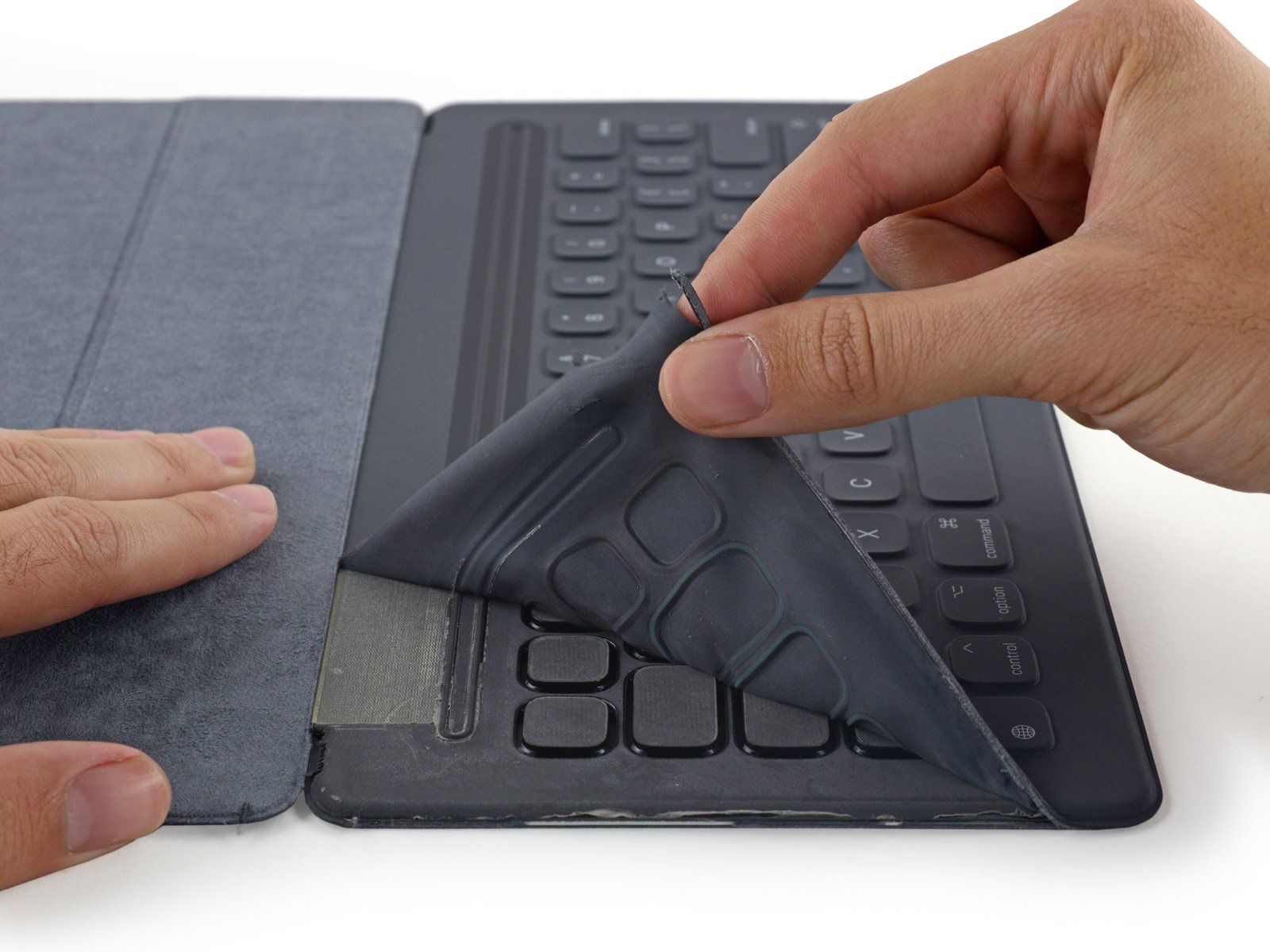 Une petite touche de Magic : le futur Smart Keyboard de l'iPad avec un ...