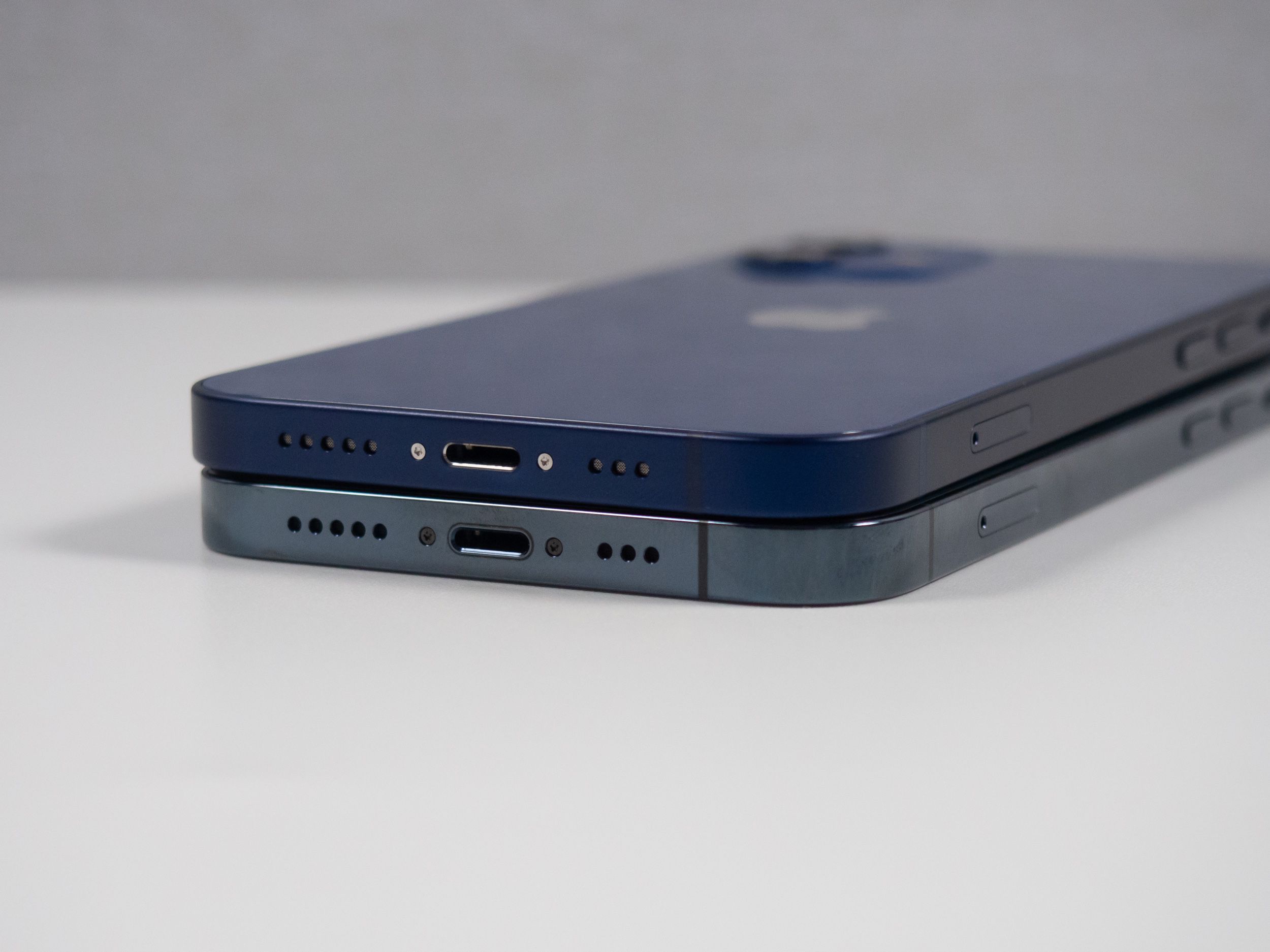 Aperçu de l'iPhone 12 et de l'iPhone 12 Pro : nom de bleus ! - iGeneration