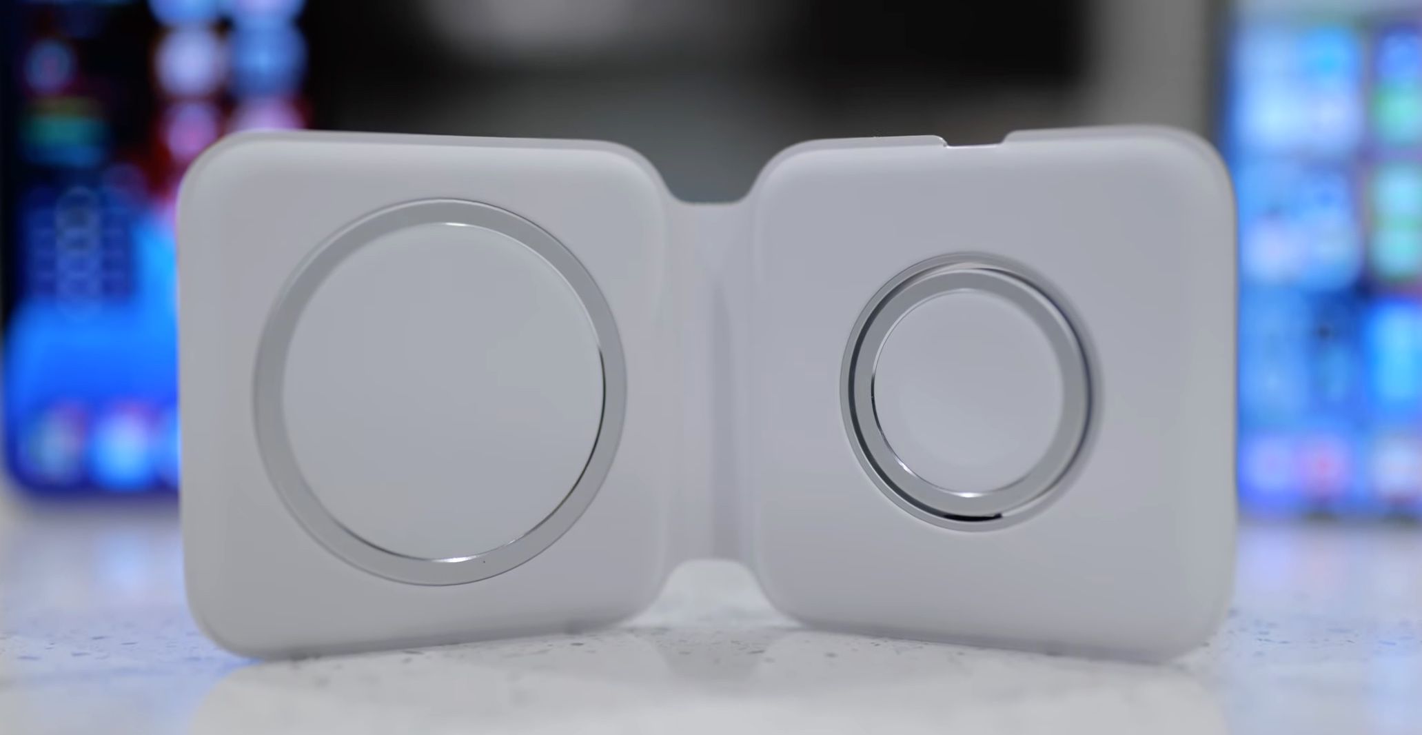 Nouvelle vidéo du chargeur double MagSafe - iGeneration