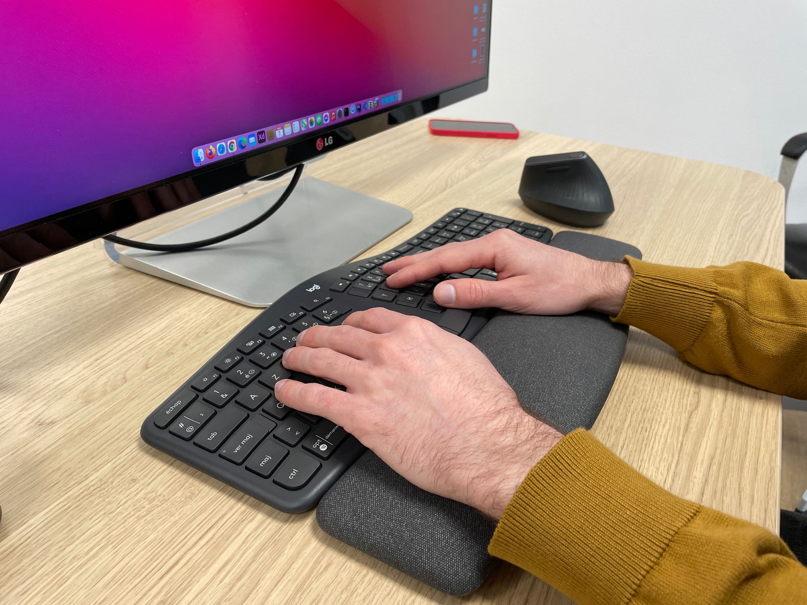 Aperçu du clavier ergonomique Logitech Ergo K860 en vente en France à ...