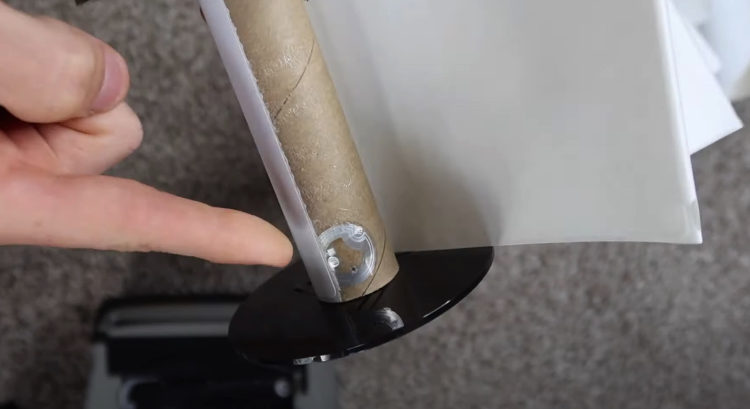 Dymo a mis un verrou RFID sur les rouleaux d'étiquettes de ses ...