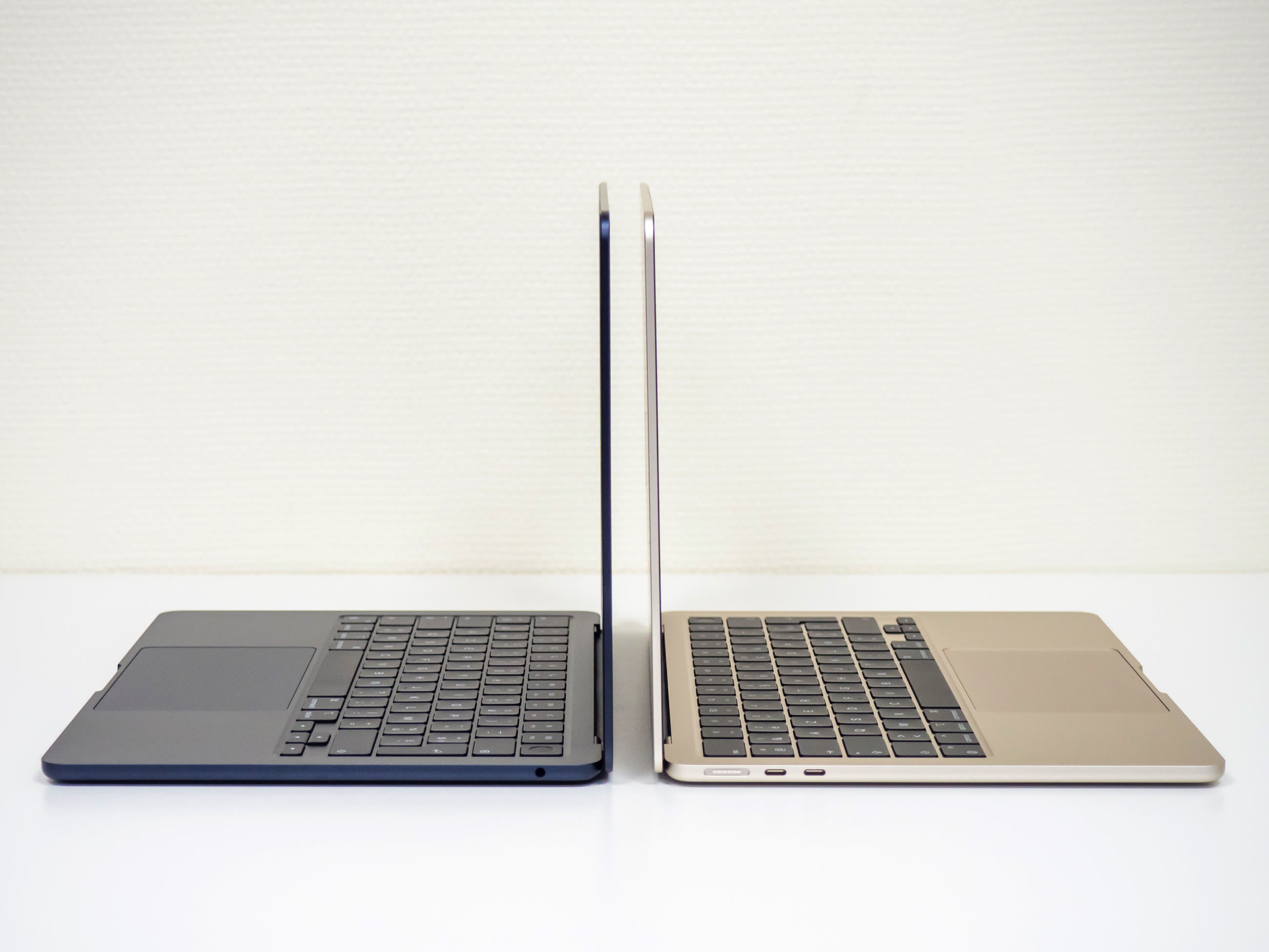 Coup d'œil sur le MacBook Air M2 : un joli minuit - MacGeneration