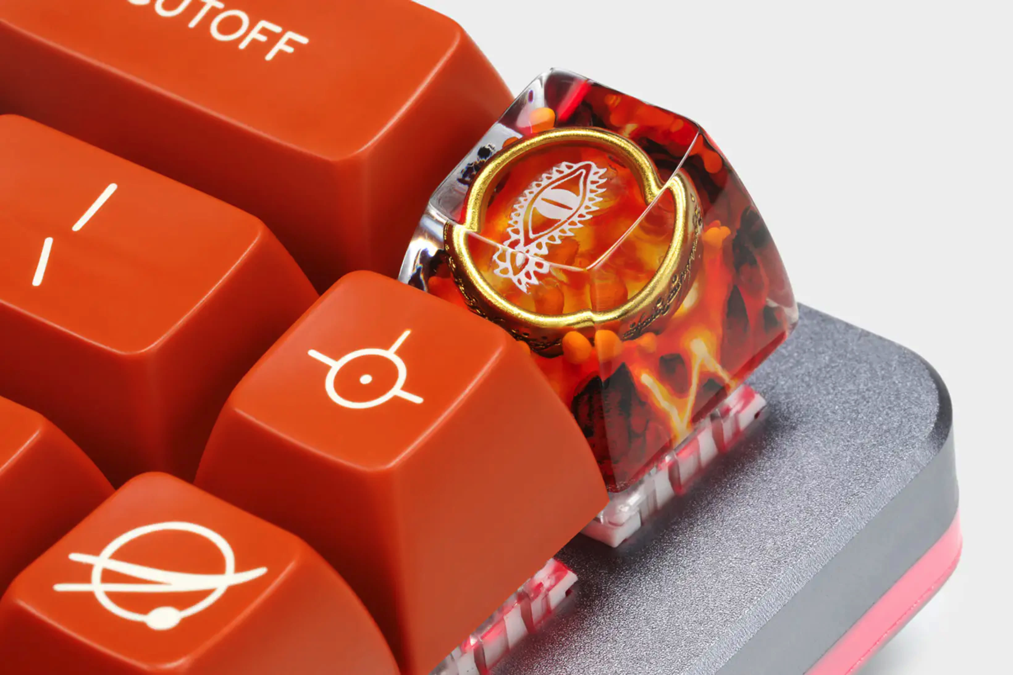 Drop commercialise un clavier en elfique pour les gouverner tous ...