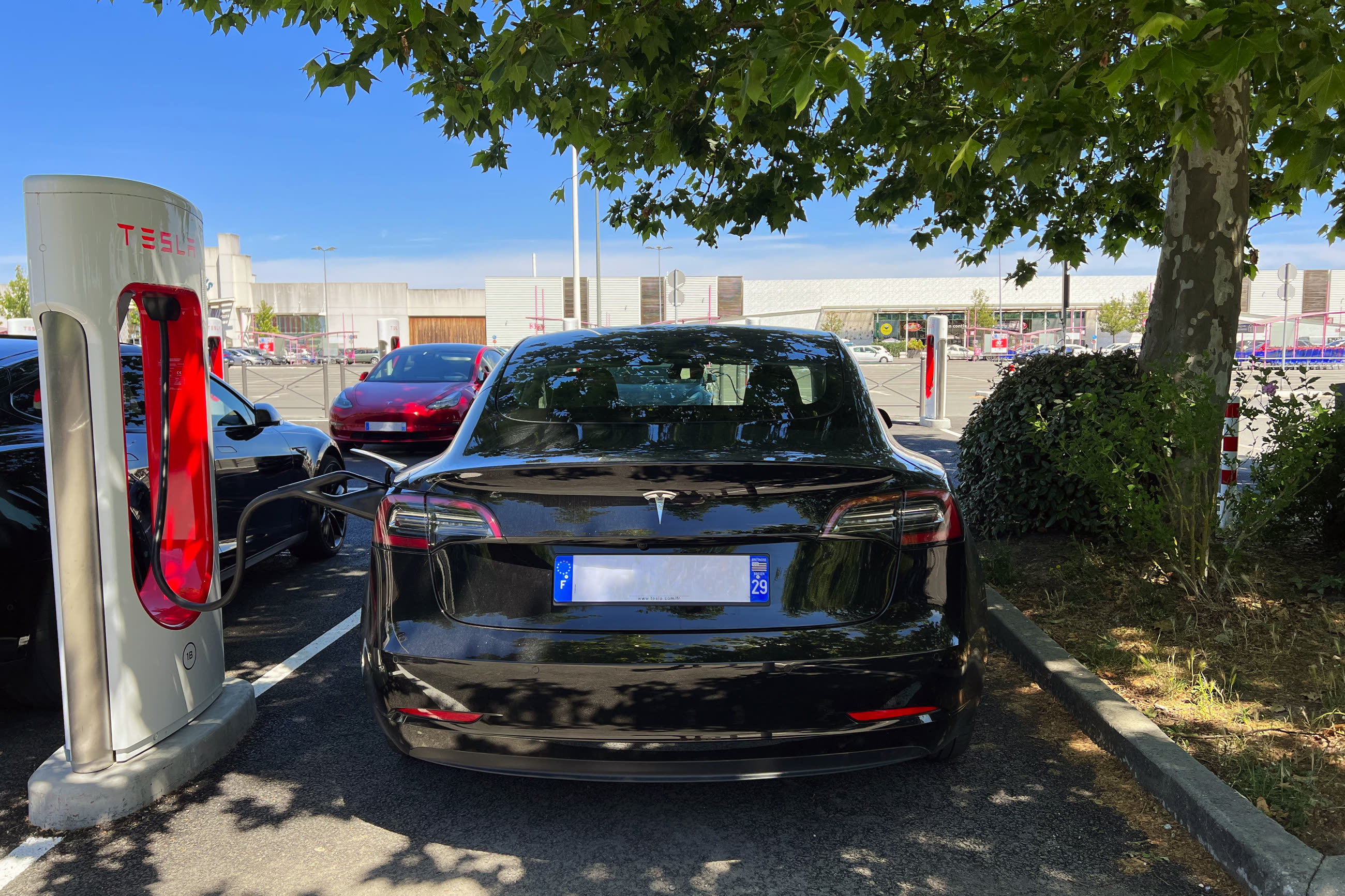 Électricité en hausse : les voitures électriques perdent l’un de leurs avantages - MacGeneration