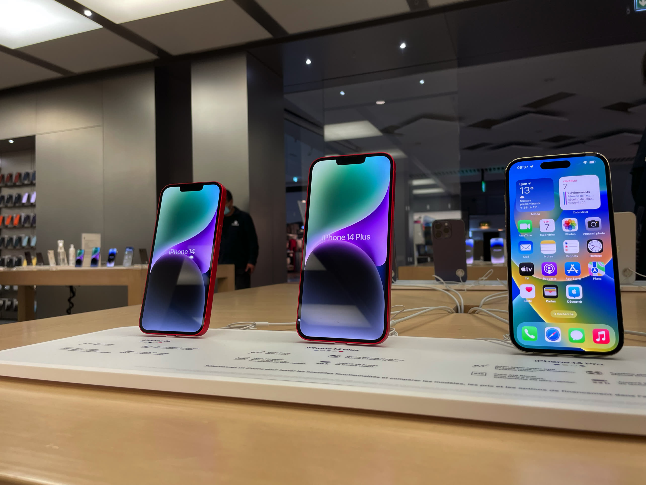 L'iPhone 14 Plus est maintenant disponible - iGeneration