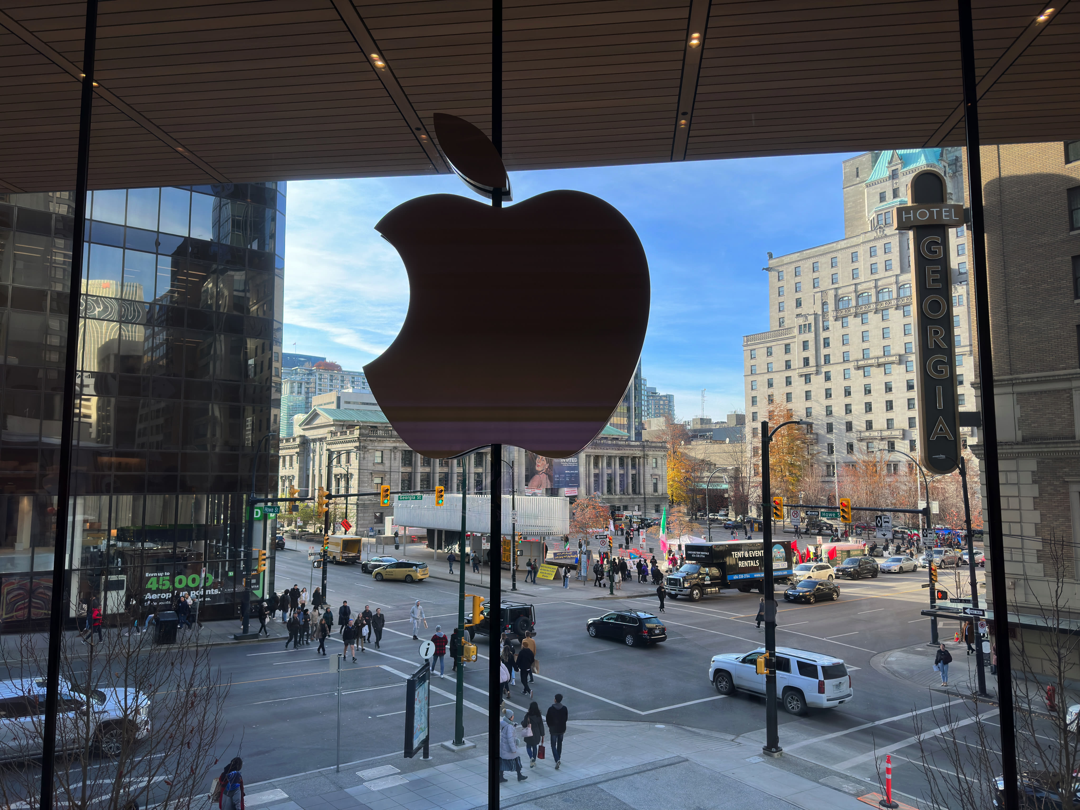 Vancouver reçoit un bel Apple Store pour Noël - MacGeneration