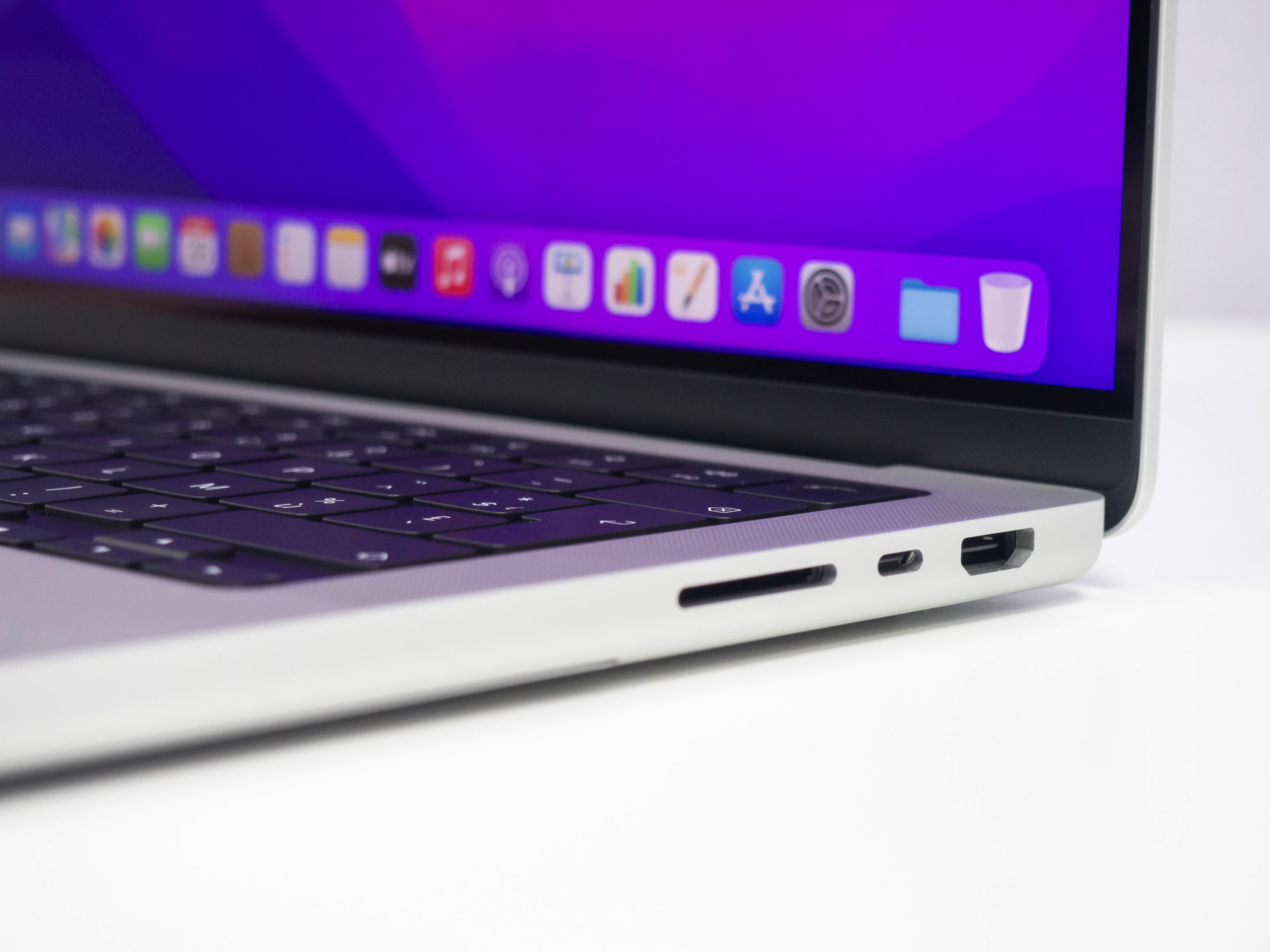 MacBook Pro 2023 : le port HDMI 2.1 ouvre la voie aux écrans 8K ...