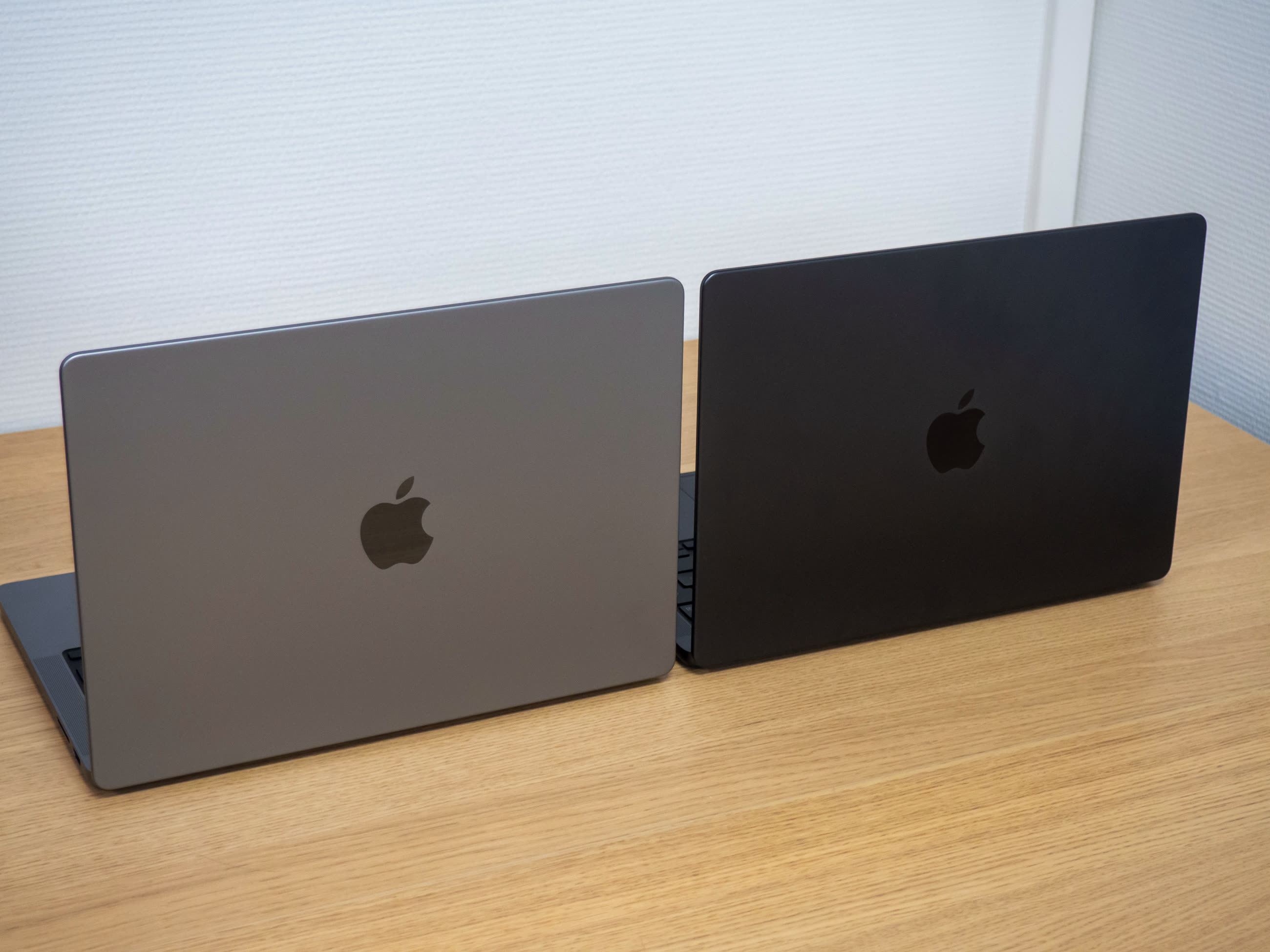 Aperçu du coloris noir sidéral des MacBook Pro M3 Pro/Max : une ...