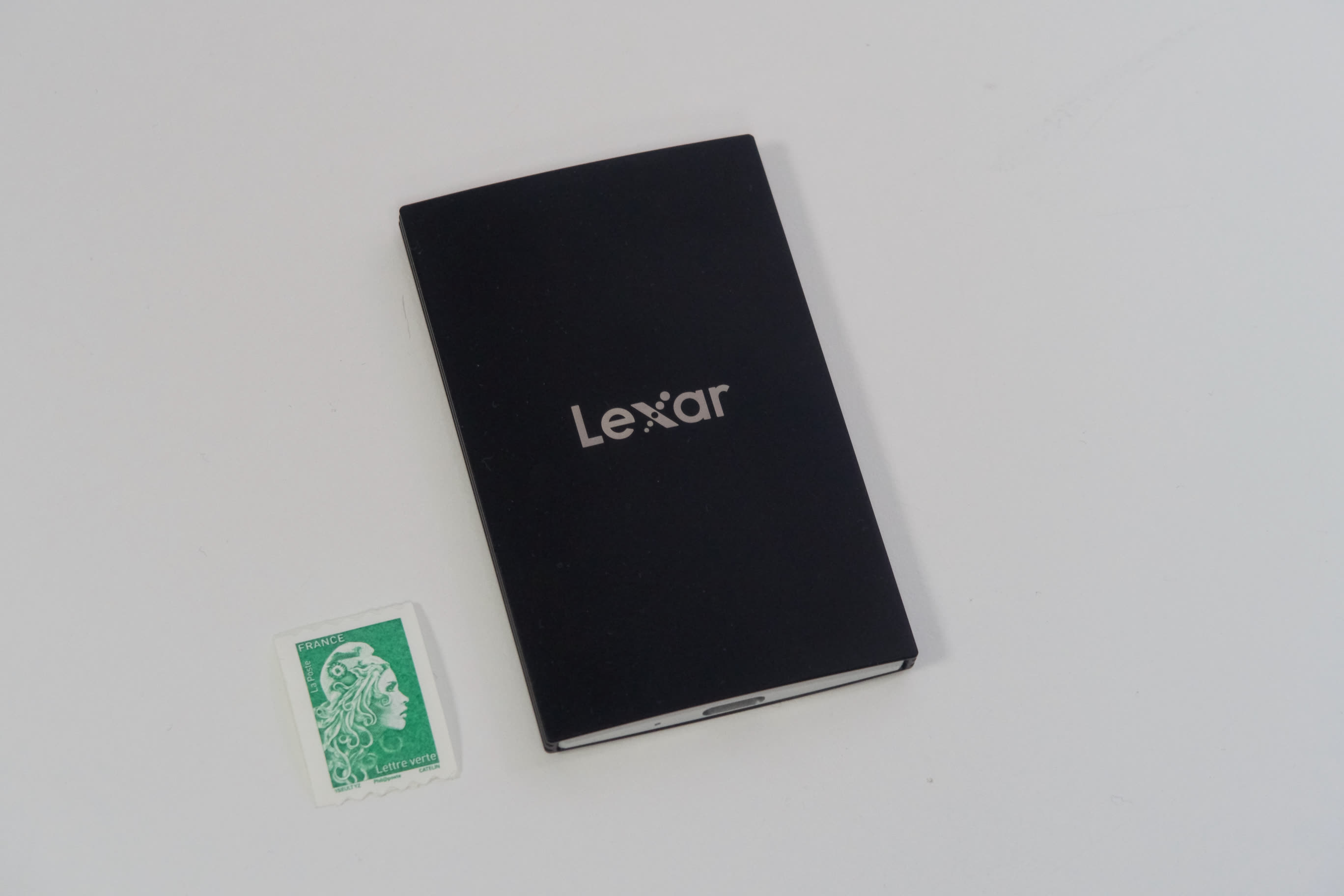 Mini-test du Lexar SL500 : un SSD ultra-plat pour enregistrer des ...