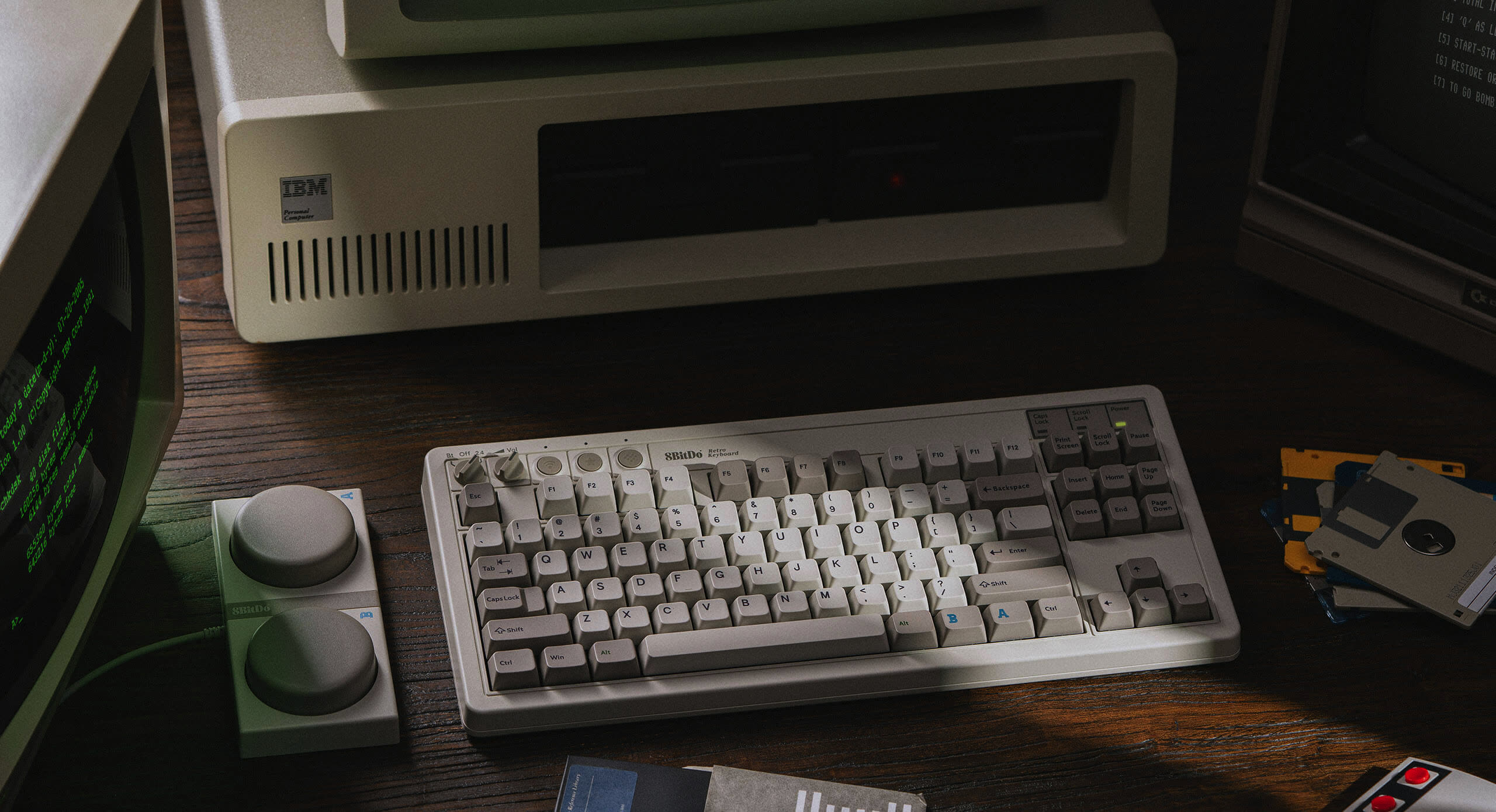 8BitDo lance un clavier mécanique aux couleurs du mythique Model M ...