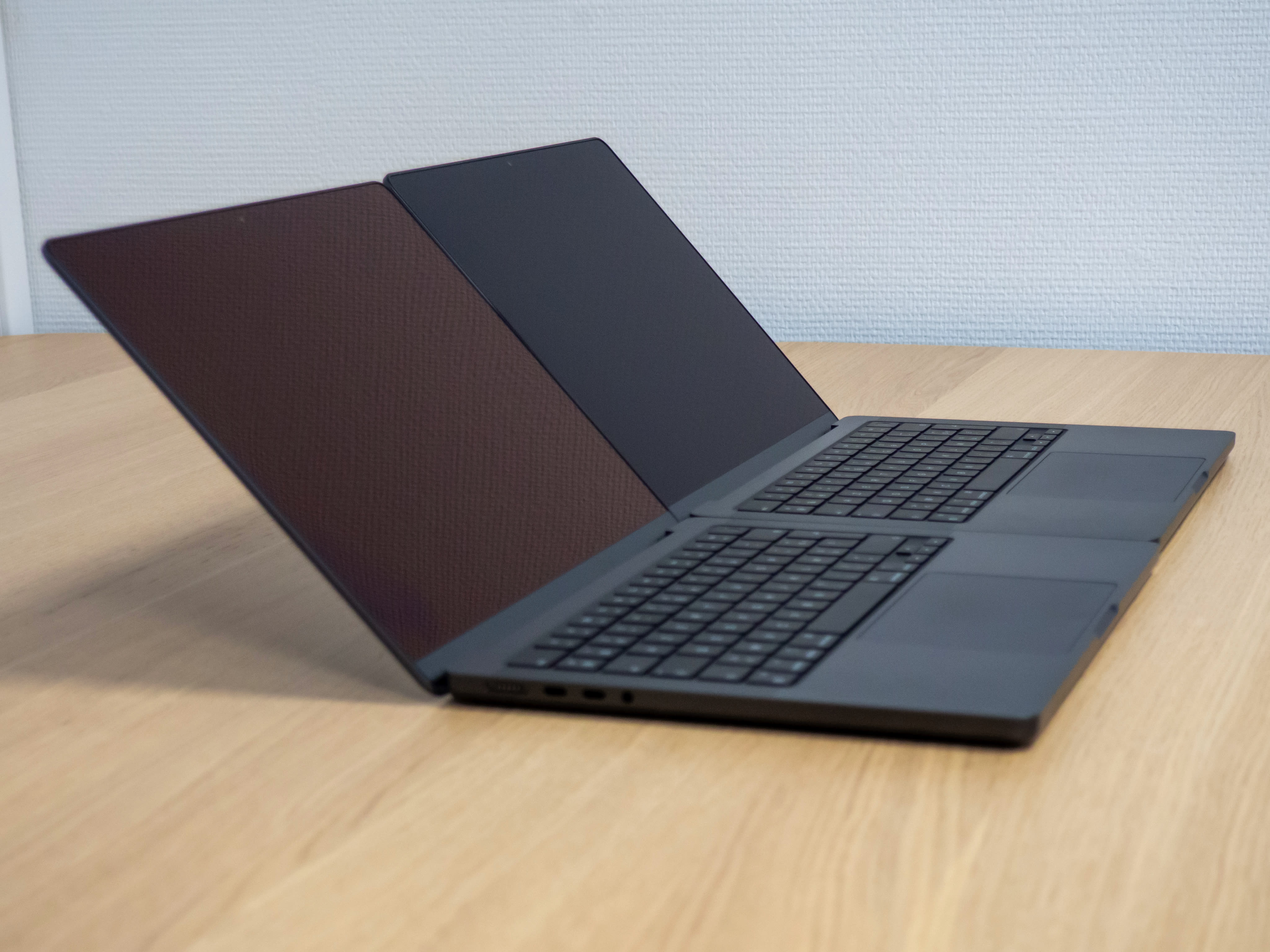 Prise en main du MacBook Pro M4 à écran nano-texturé - MacGeneration