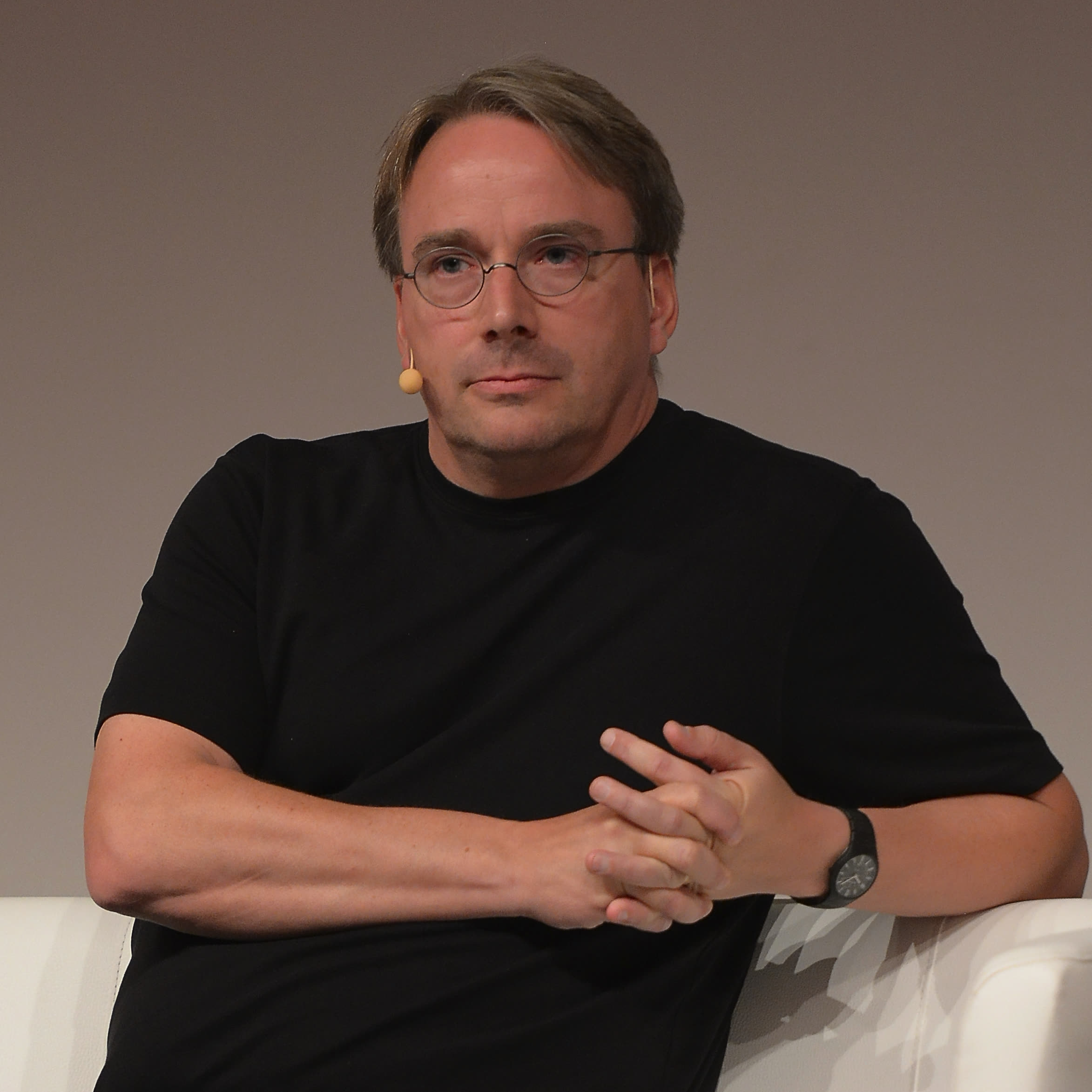Linus Torvalds a visiblement abandonné son MacBook Air M2 - MacGeneration