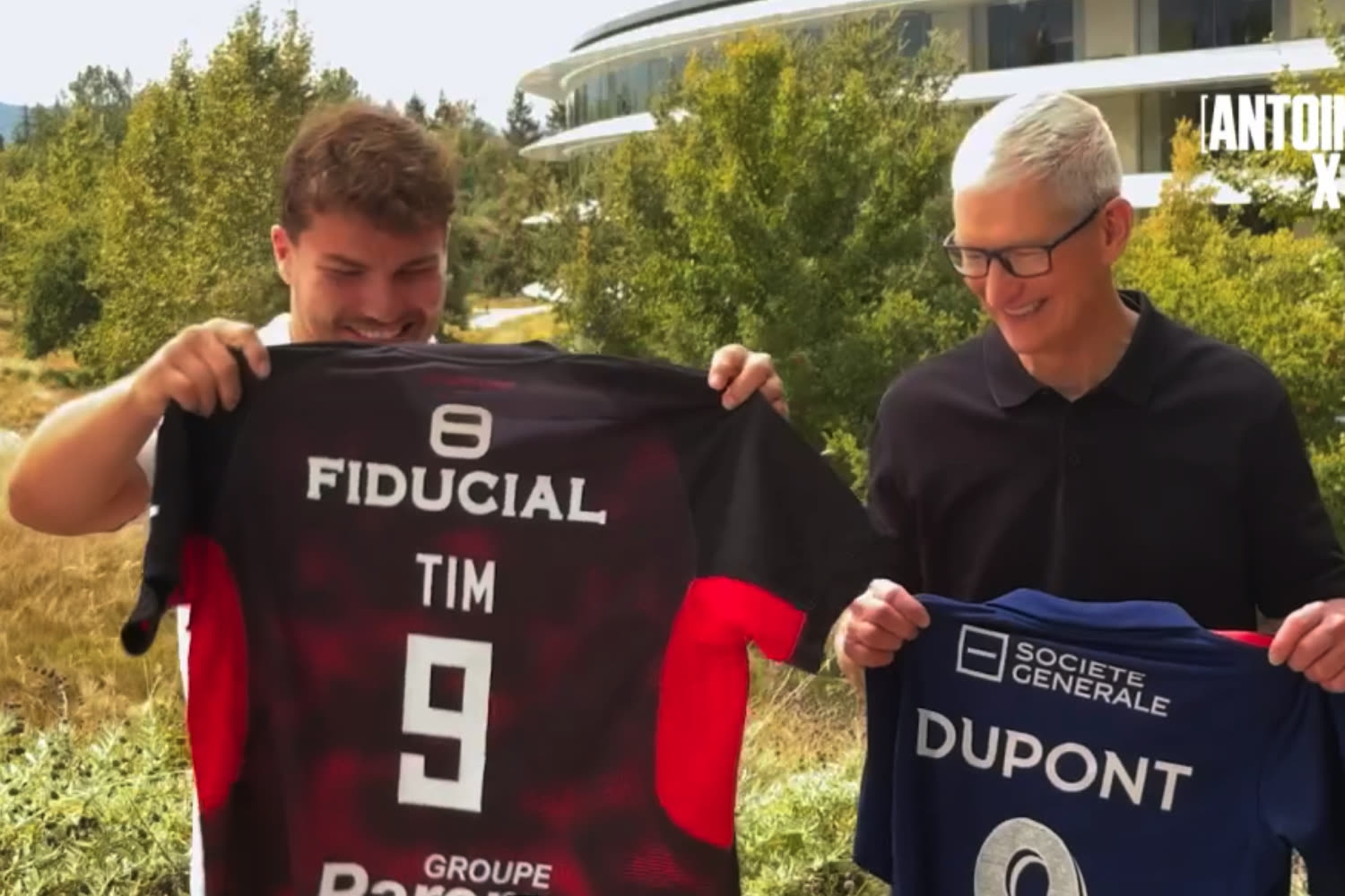 Quand Antoine Dupont rencontre Tim Cook à l’Apple Park - MacGeneration
