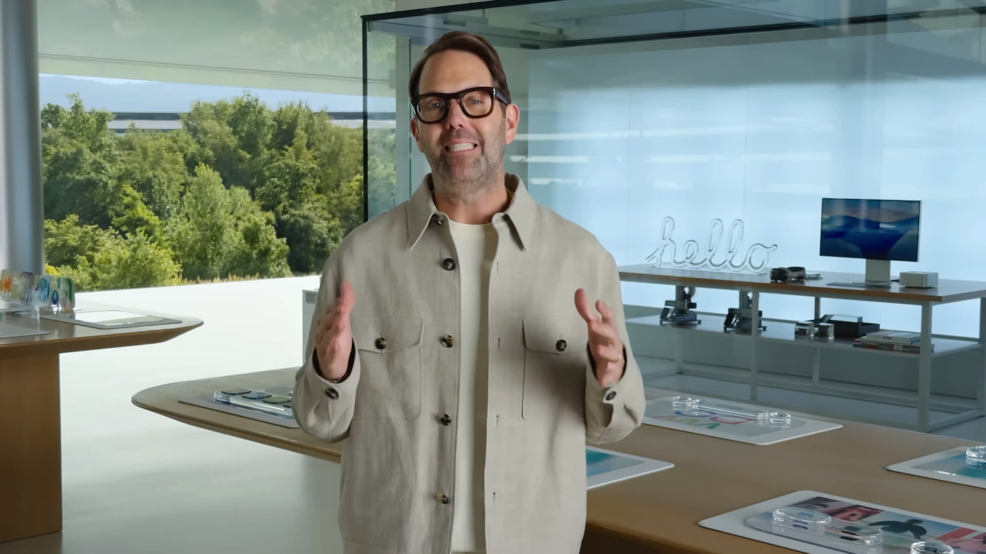 Chez Meta, Alan Dye va diriger un studio créatif pour inventer l’après ...